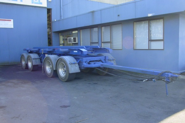 Transfleet Trailers - Hook Bin Refuse Trailers